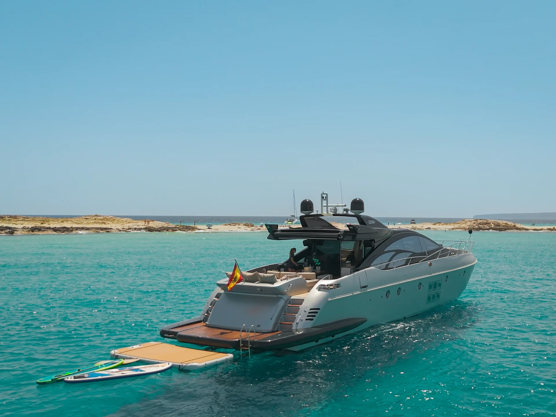 THE JUNGLE - Luxury Yacht Charter | Singular Villas